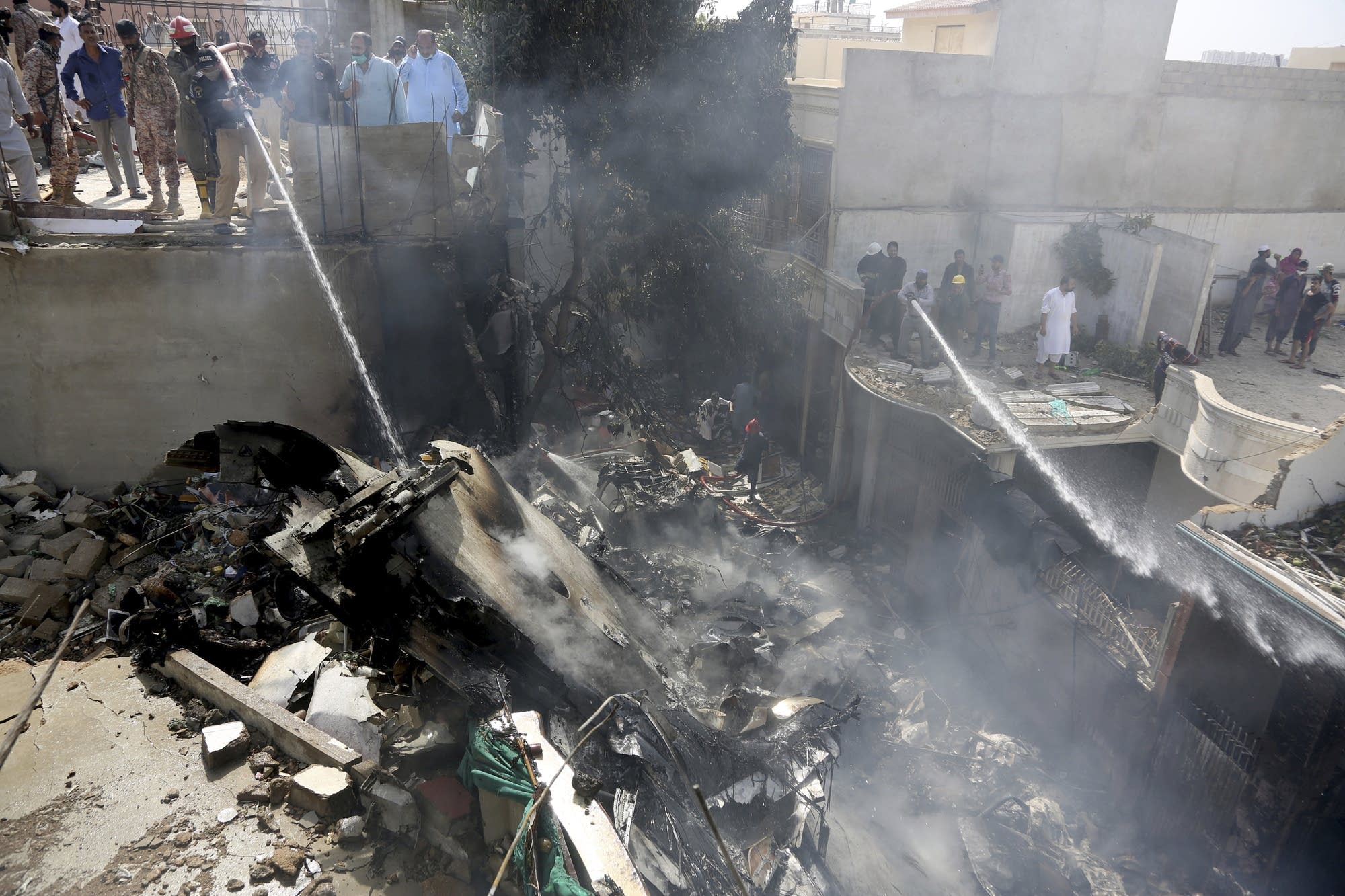 Mayor: Pakistan plane crashes near Karachi, all 107 killed | MPR News