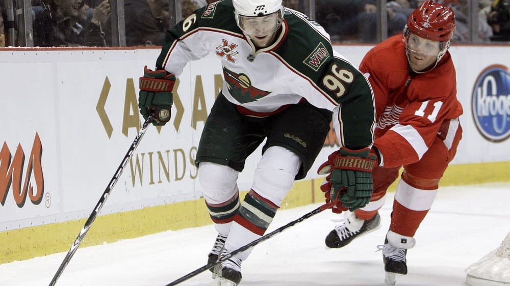 Out with concussion, Wild's Bouchard practices patience | MPR News