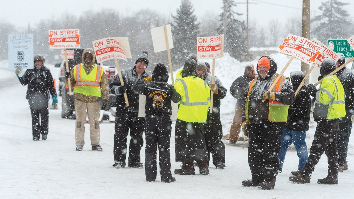 Striking snowplow drivers, St. Louis County reach agreement | MPR News