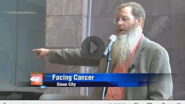 In nod to cancer, a professor says ‘goodbye’ to a beard | MPR News