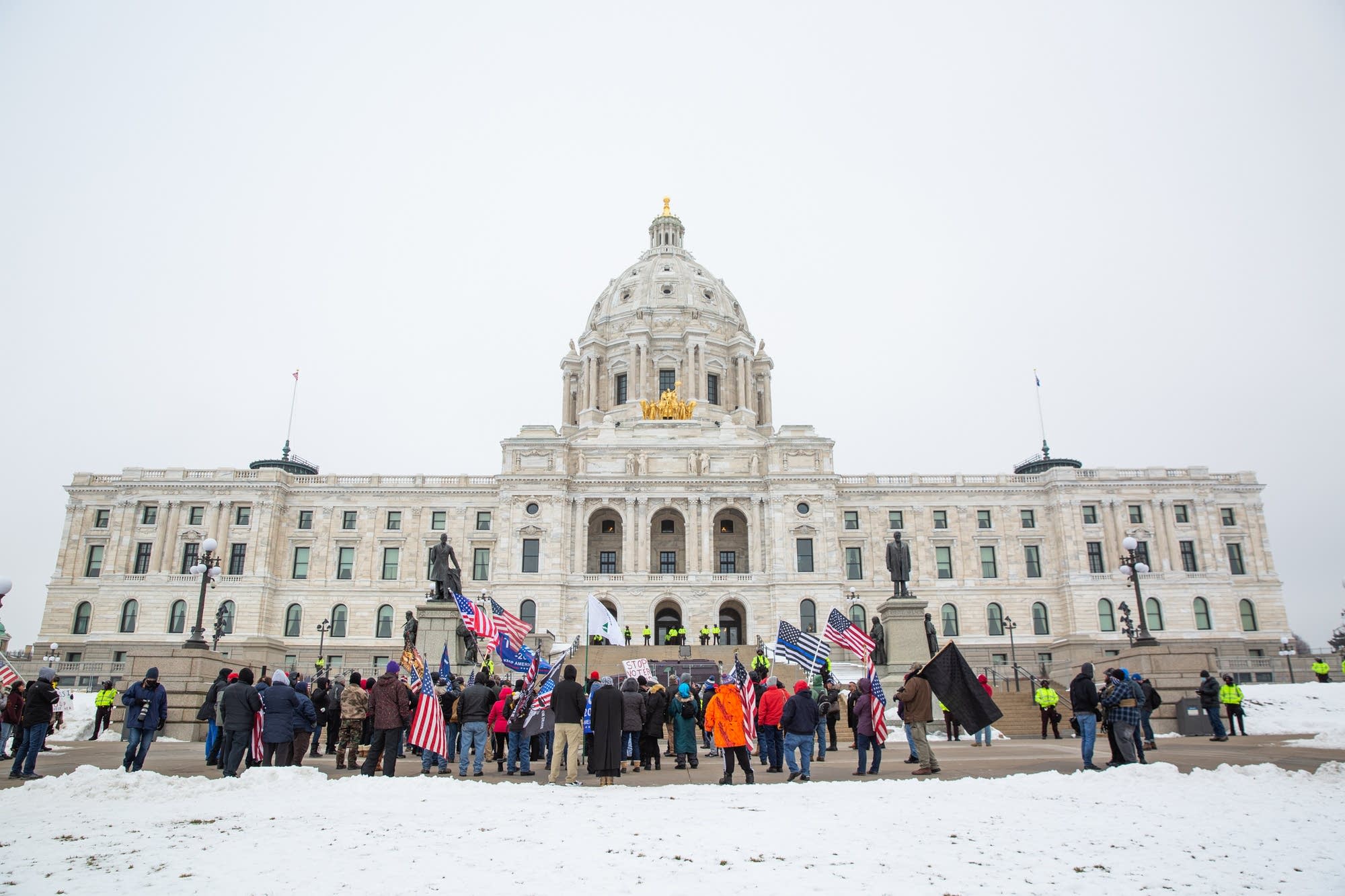 Trump supporters rally at Minnesota Capitol; anti-fascist group marches ...