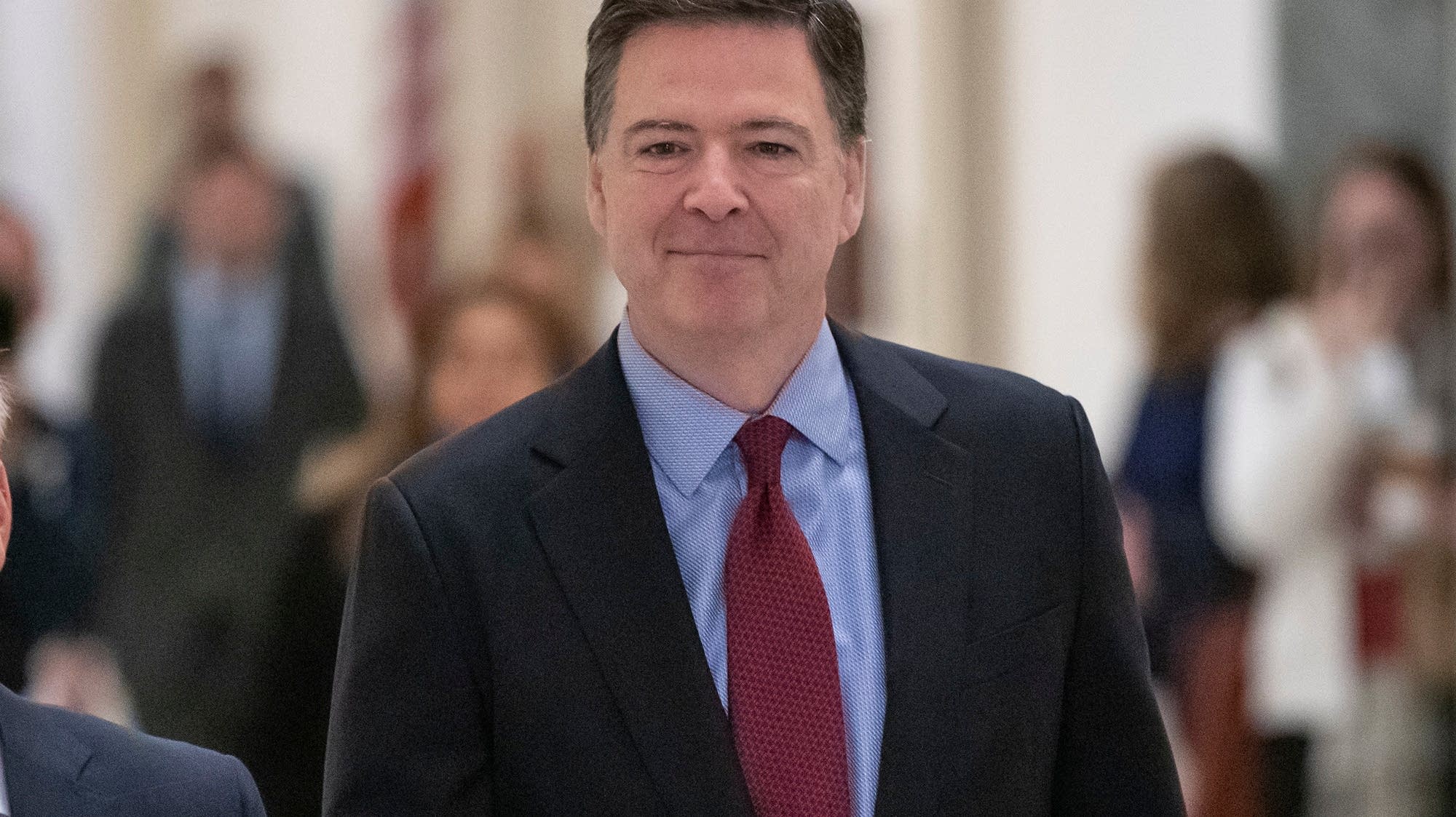 Comey pleads not guilty to Trump Justice Department case accusing him ...