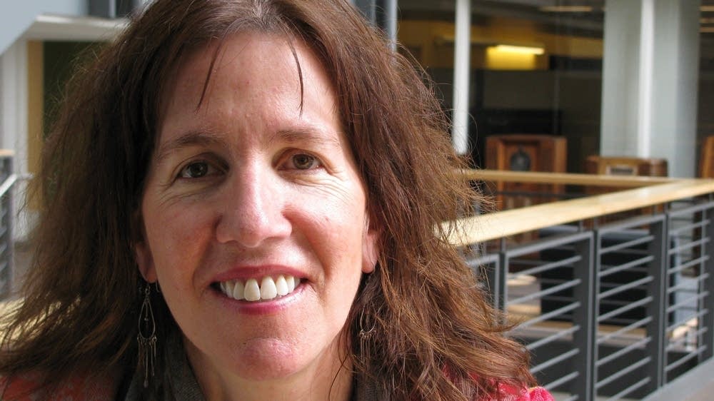 Researcher: Healthier lives can start with family meals | MPR News