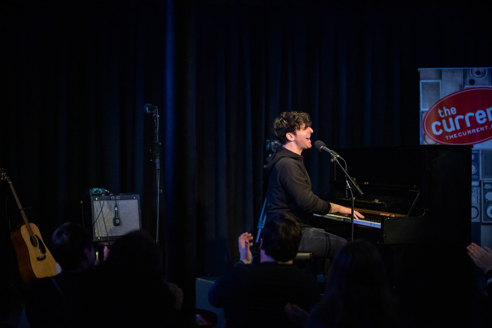 Low Cut Connie's Adam Weiner plays a solo Microshow