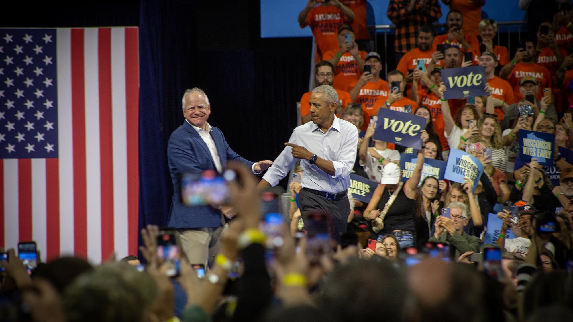 Wisconsin early voting begins. Obama and Walz make push in state | MPR News