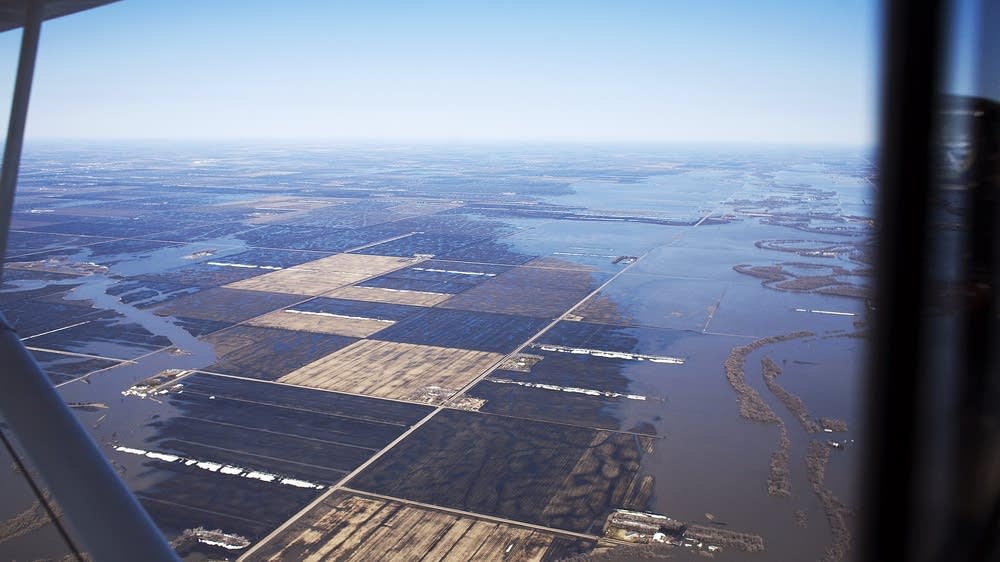 National Weather Service raises flood risk along Red River | MPR News