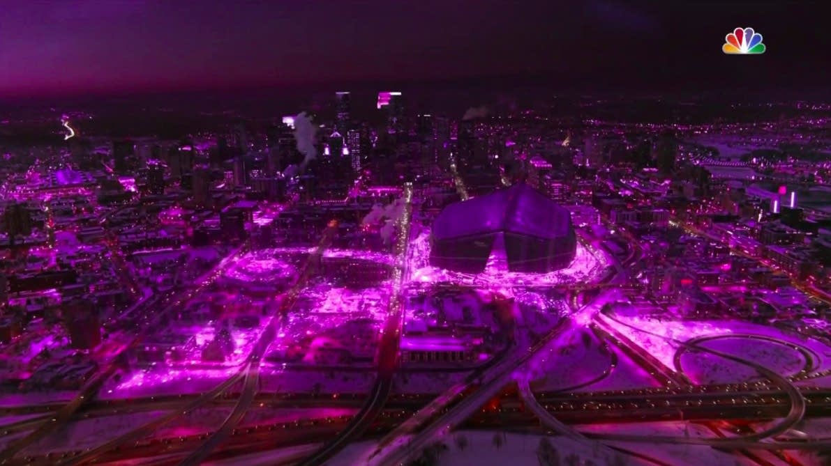 How d that giant Prince symbol appear over U.S. Bank Stadium during the Super Bowl Digital trickery