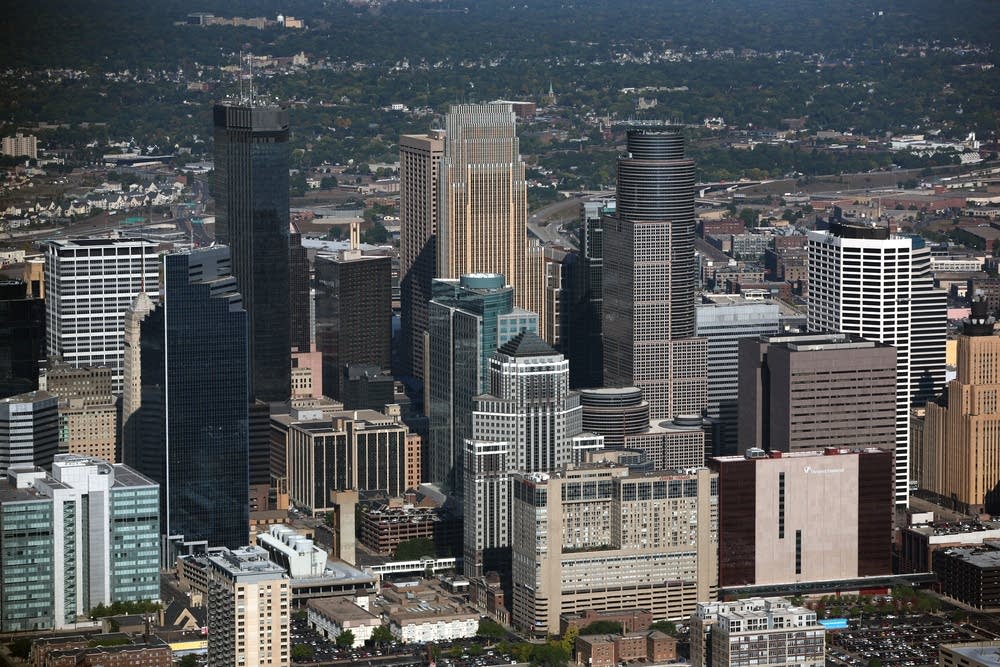 Minneapolis' biggest buildings enlisted to fight climate change | MPR News