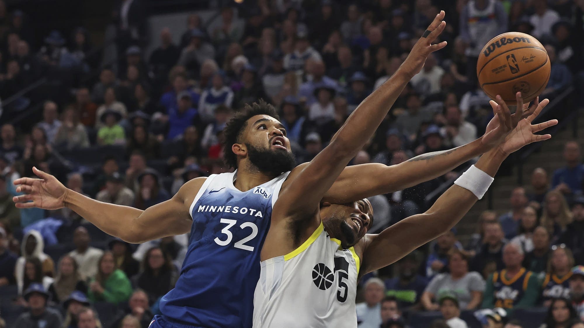 Towns takes over in 3rd quarter as Timberwolves beat Jazz 123-95 | MPR News