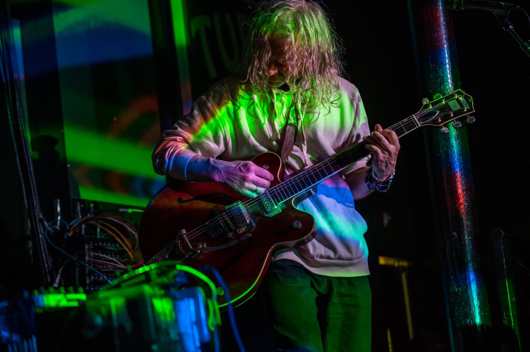 Alan Sparhawk leads night of thrills and surprise at Turf Club