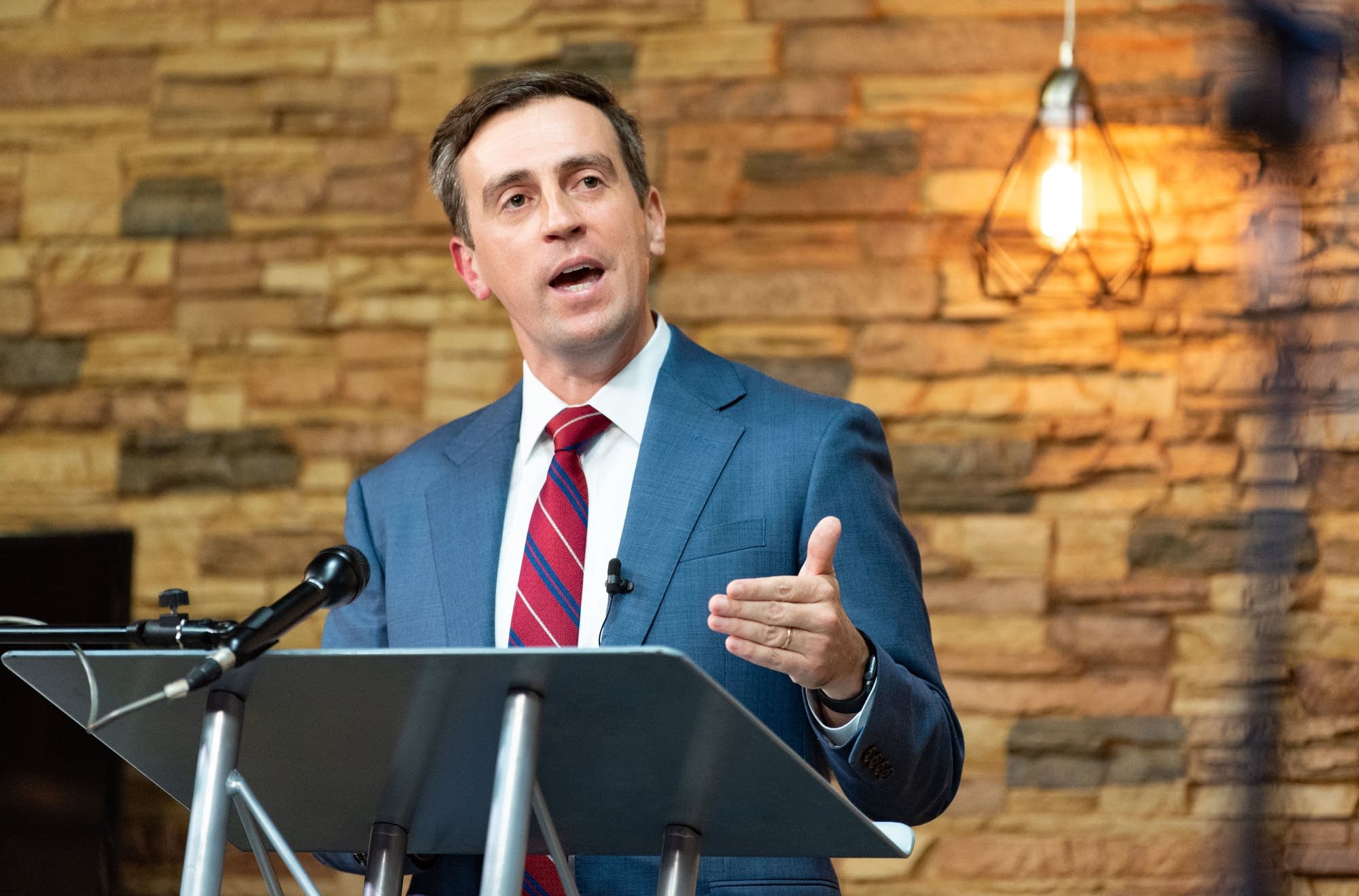 1st District candidates Hagedorn, Feehan face off in debate | MPR News