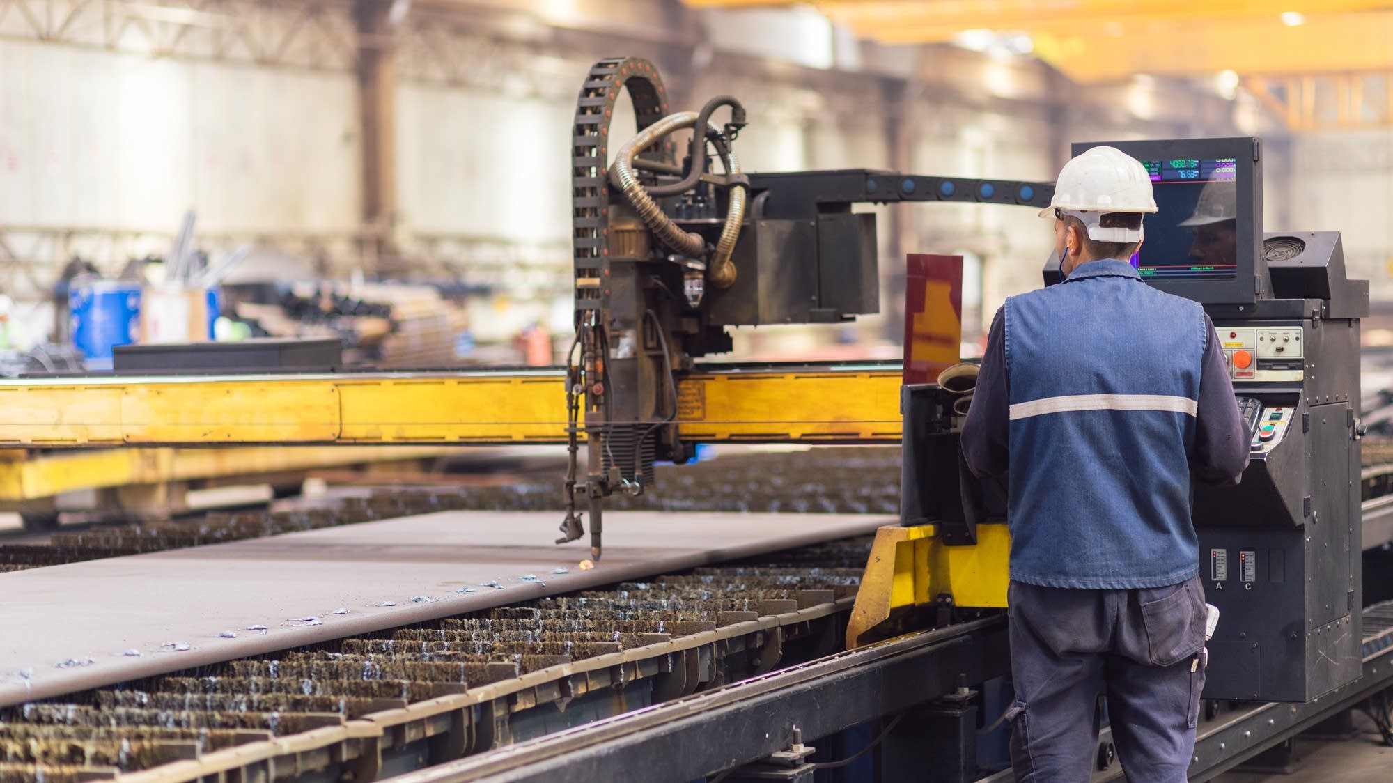 Jobs report likely to show manufacturing continuing to lose jobs