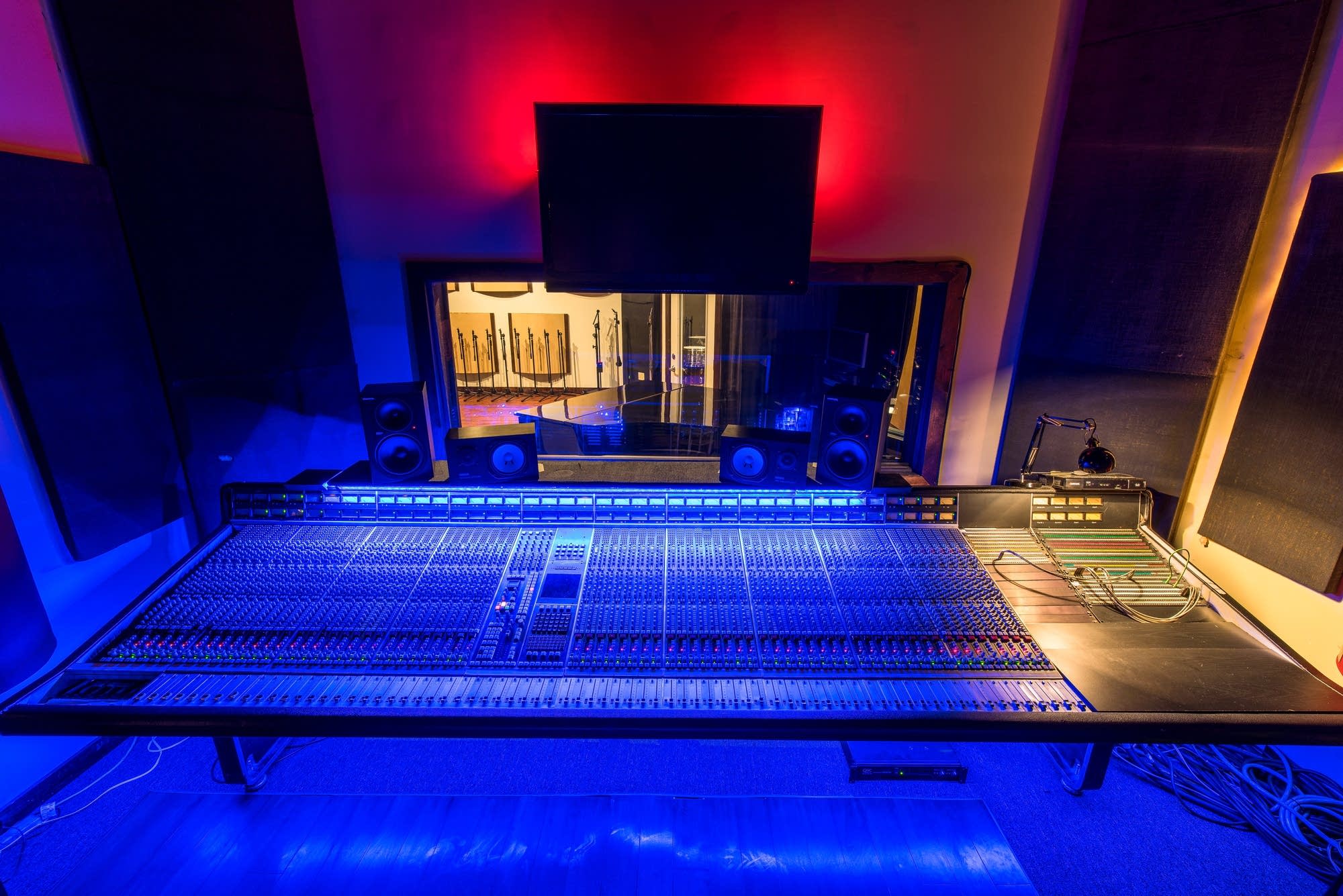 RiverRock Studios: Where Jimmy Jam and Terry Lewis’s console rocks on