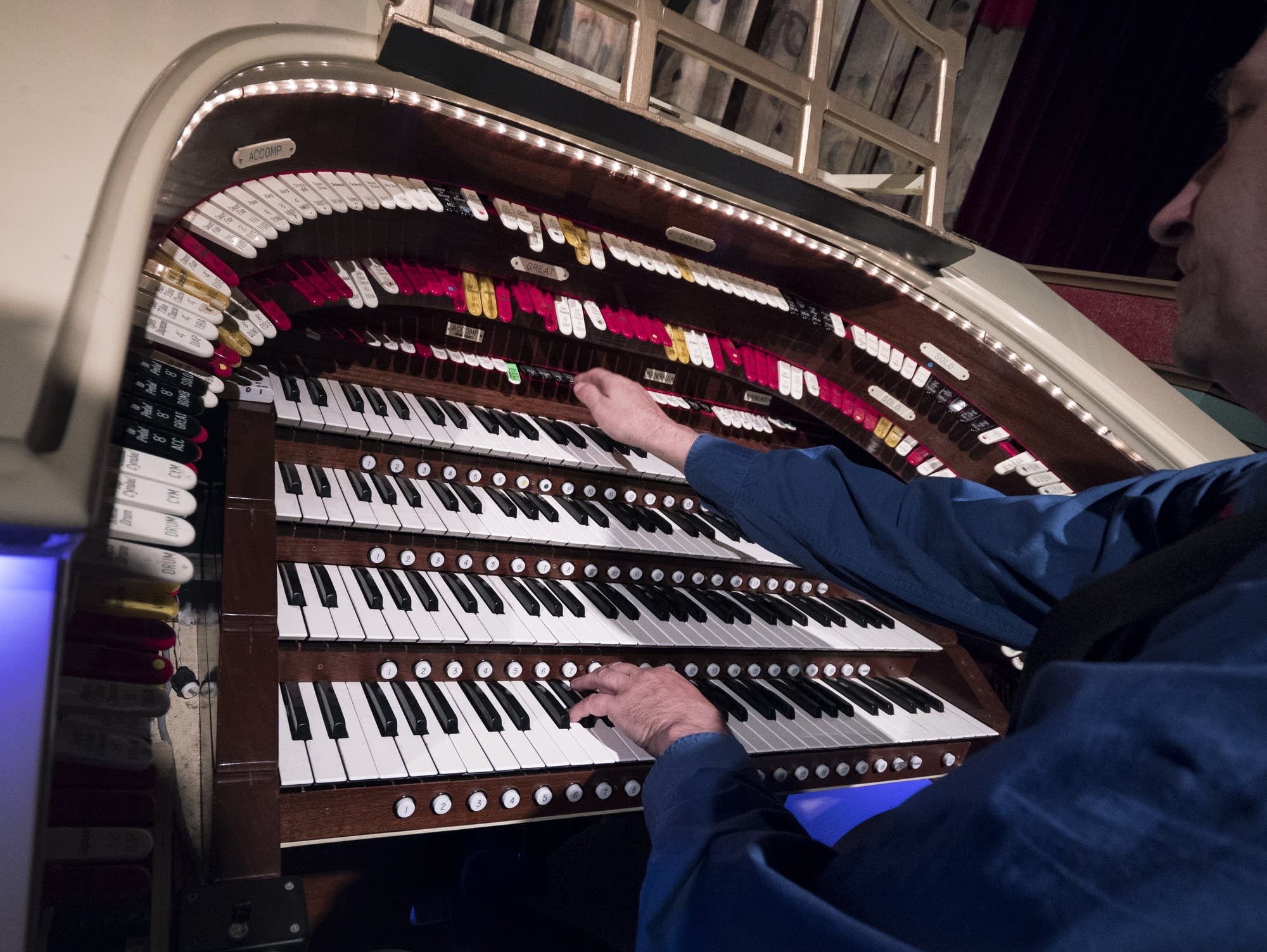Heights Theater organ preserves the legacy of movie music
