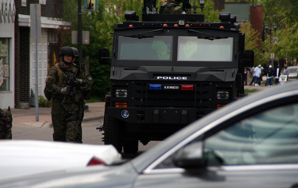 Police ID cop shooting suspects, say both had criminal records ...