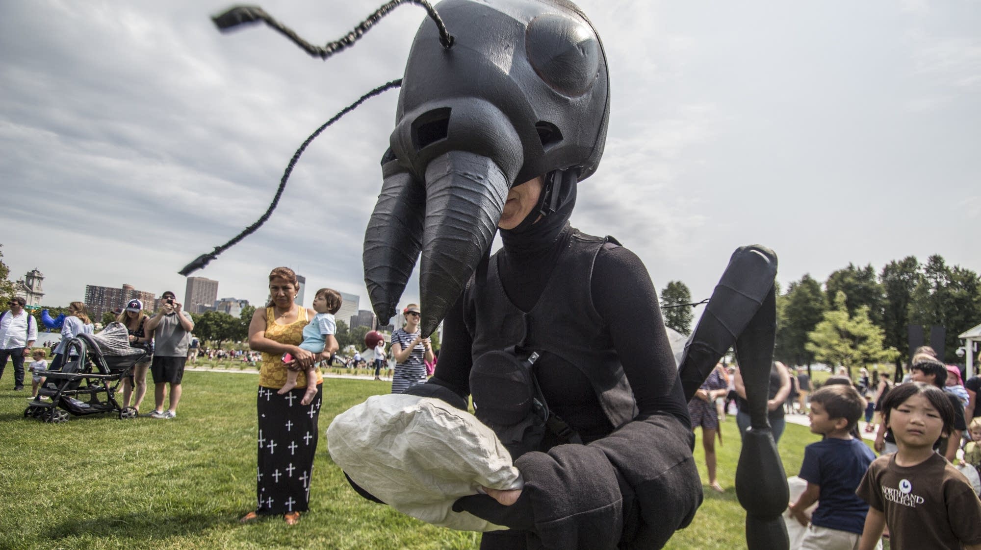 Actors dressed as 'ants' take over sculpture garden | MPR News