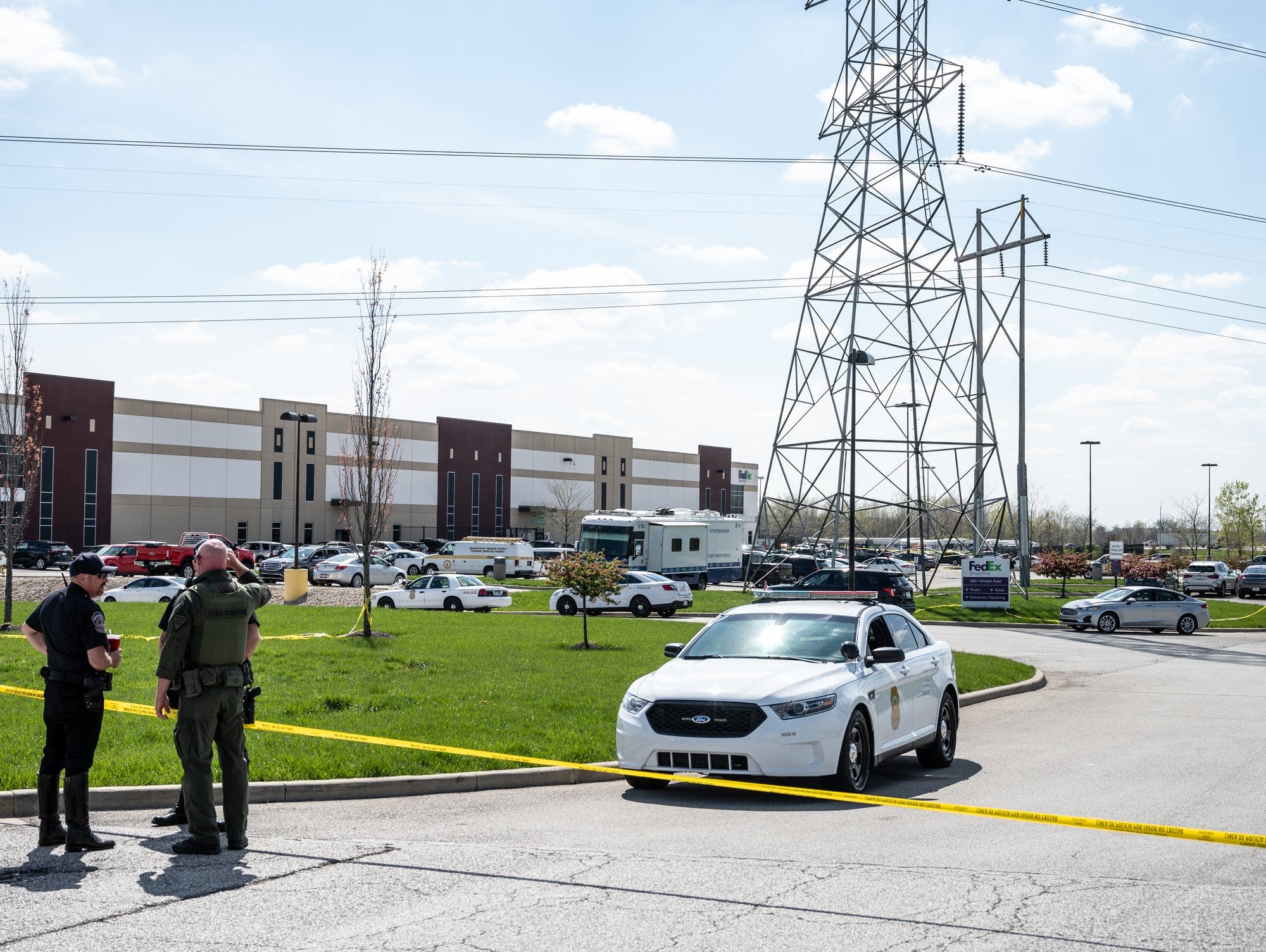 Authorities: After police seized shotgun, FedEx shooter legally bought ...