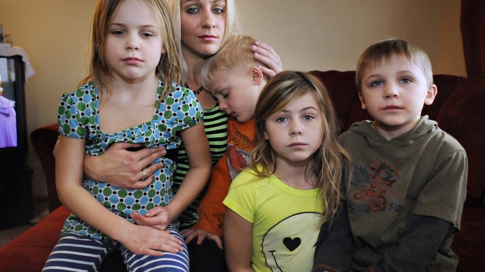 Cold Spring officer Tom Decker's family mourns | MPR News