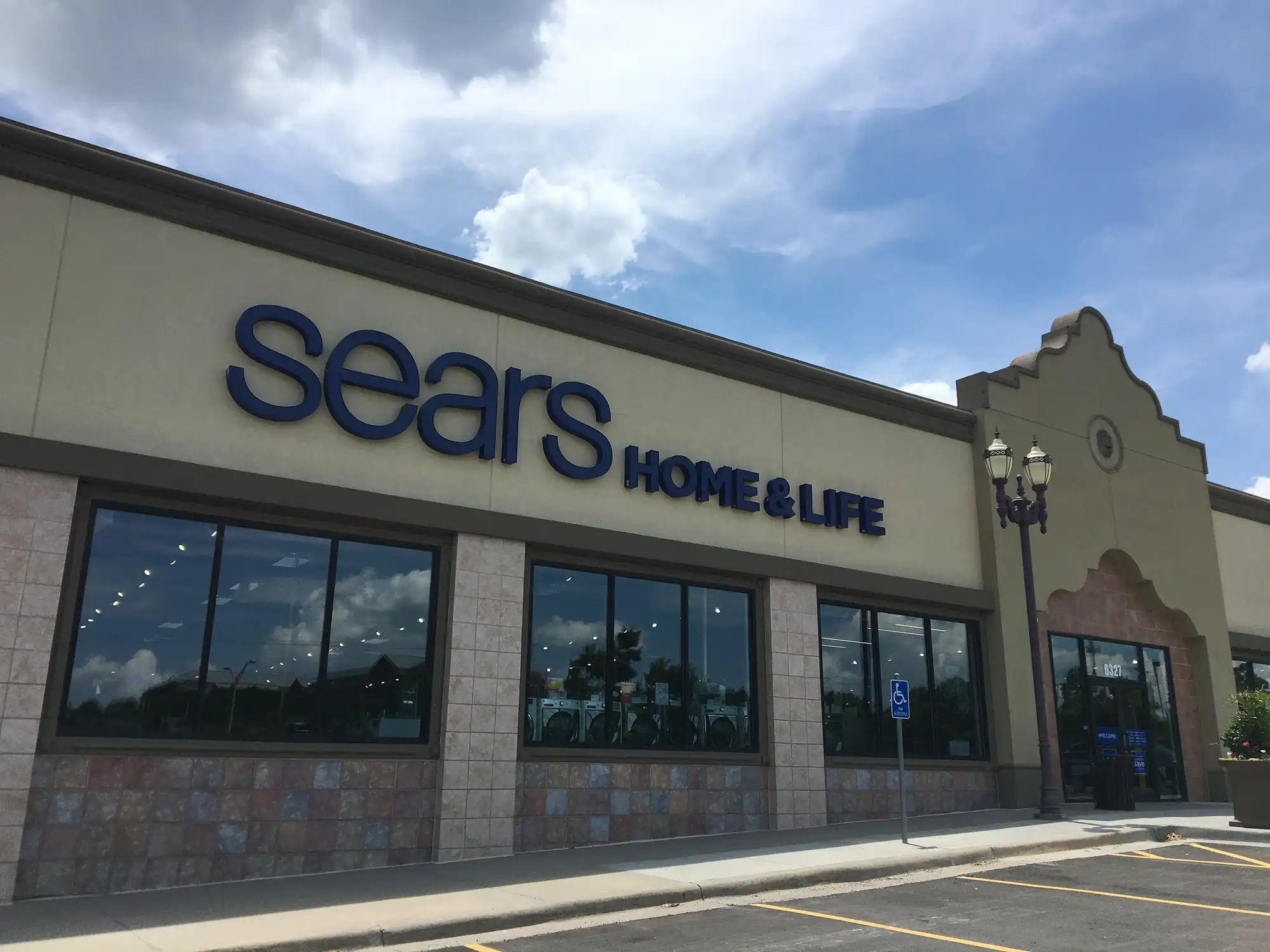 Why “Sears light” concept stores are focused on appliances