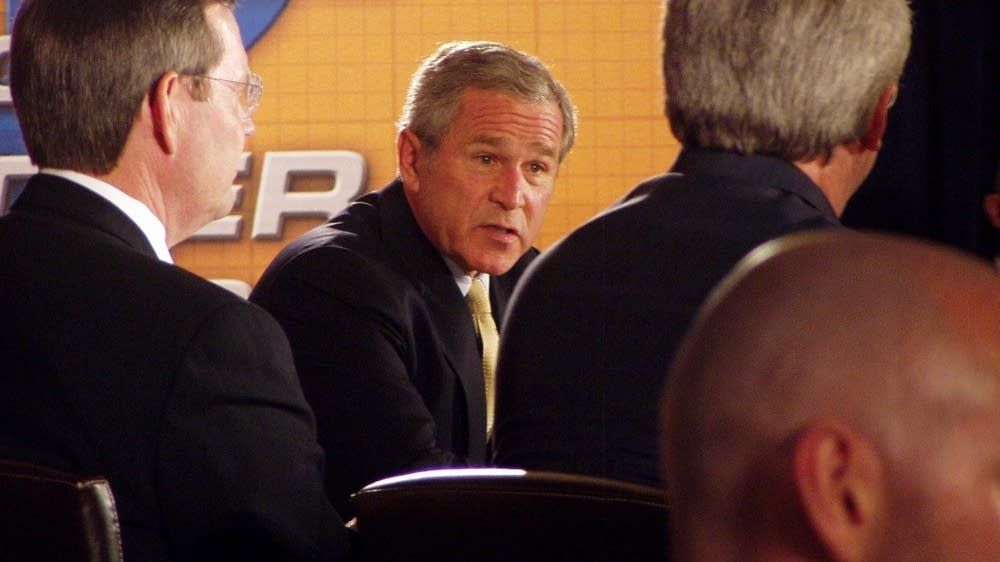 Bush visit energizes Republicans | MPR News