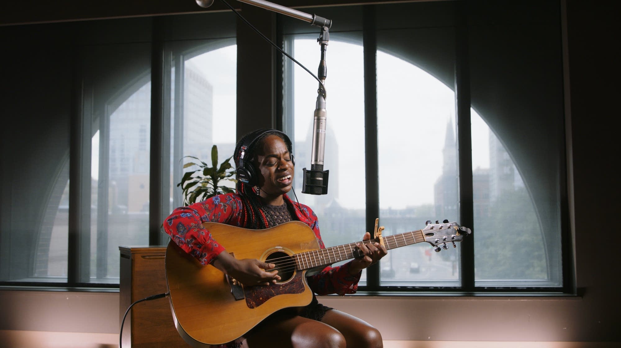 Sunny War performs in The Current studio