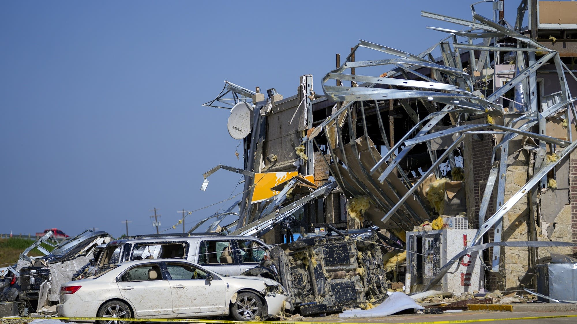 At least 20 are dead after tornadoes rip through parts of Texas, Oklahoma, Arkansas | MPR News