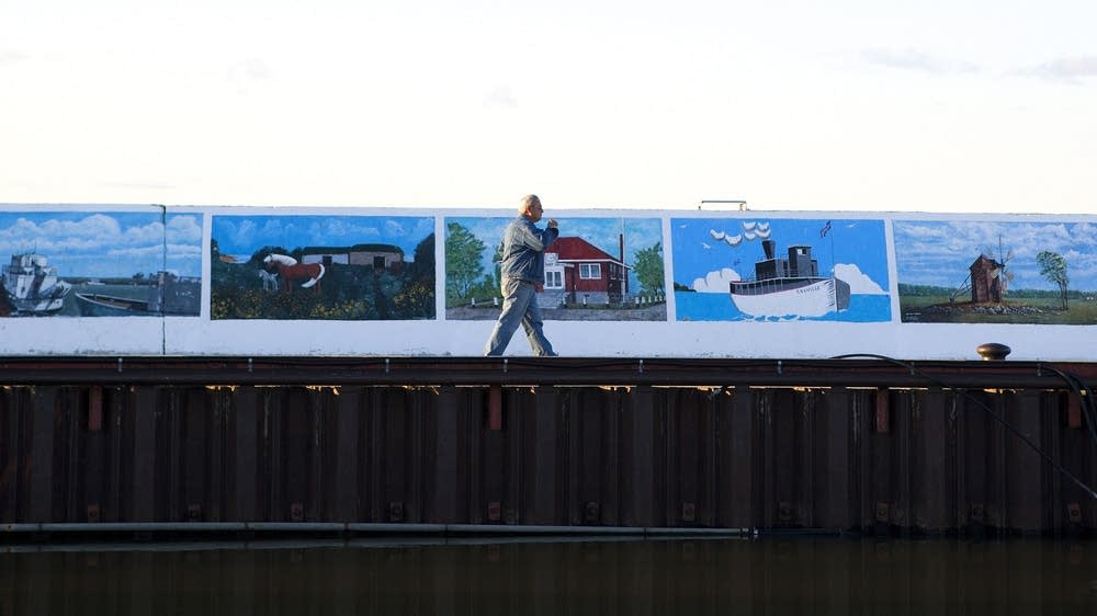 Slideshow: Red River pollution's impact on Lake Winnipeg | MPR News