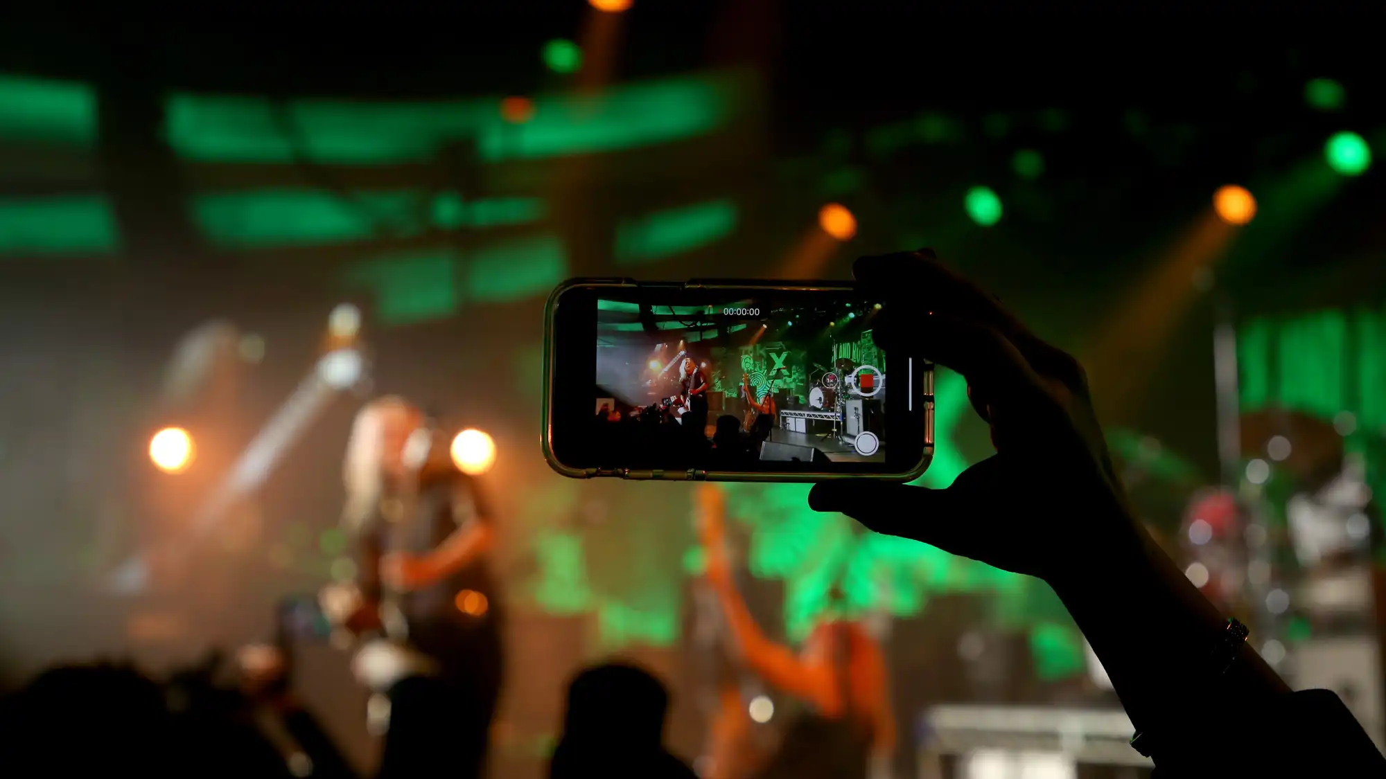 Musicians struggle with costs of concerts and tours - Marketplace