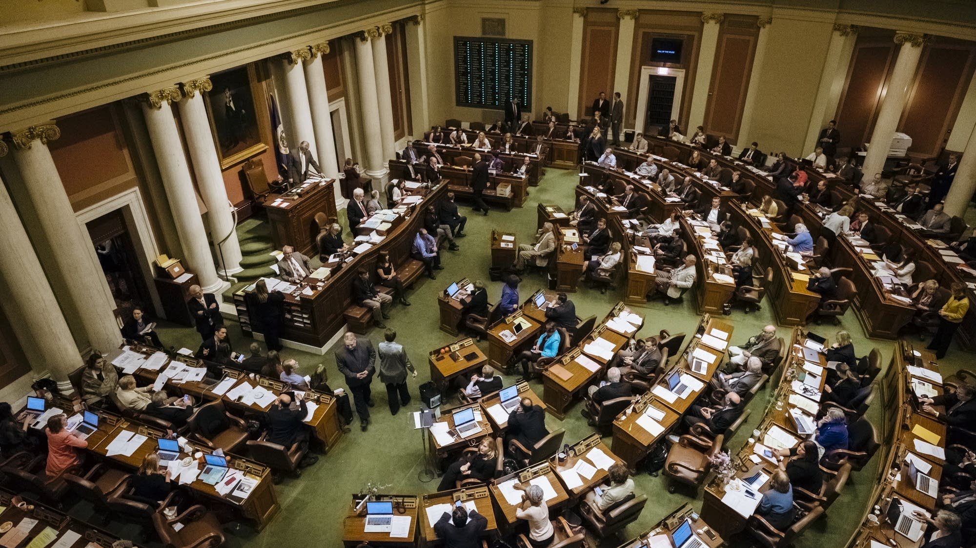 Lots of new faces, many familiar issues as Legislature convenes | MPR News