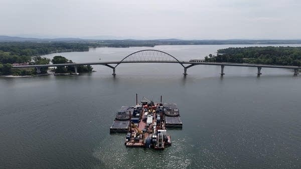 Northeast U.S. plugs into Canadian hydropower, finally