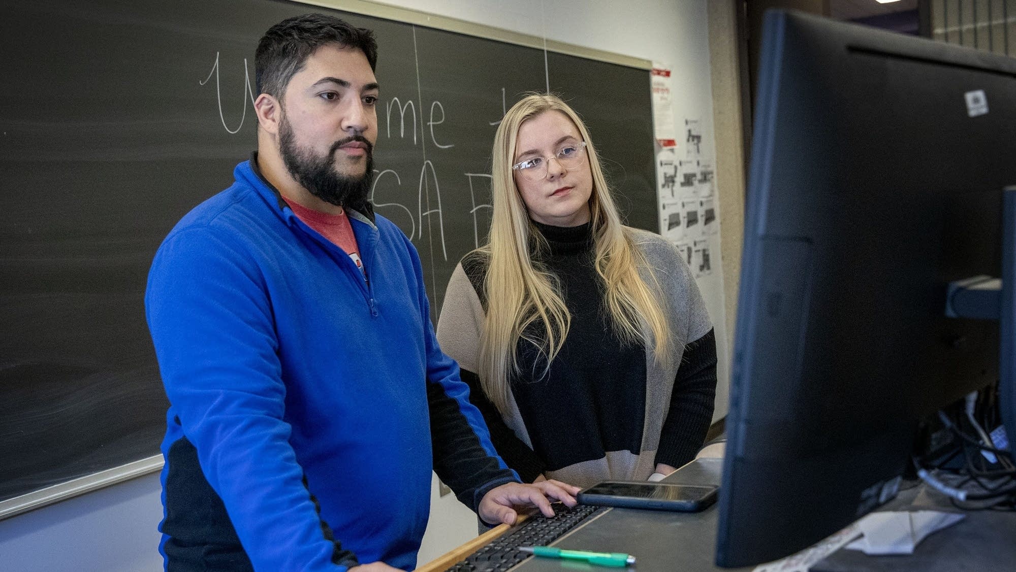 Free community college programs boost enrollment and strain staff ...