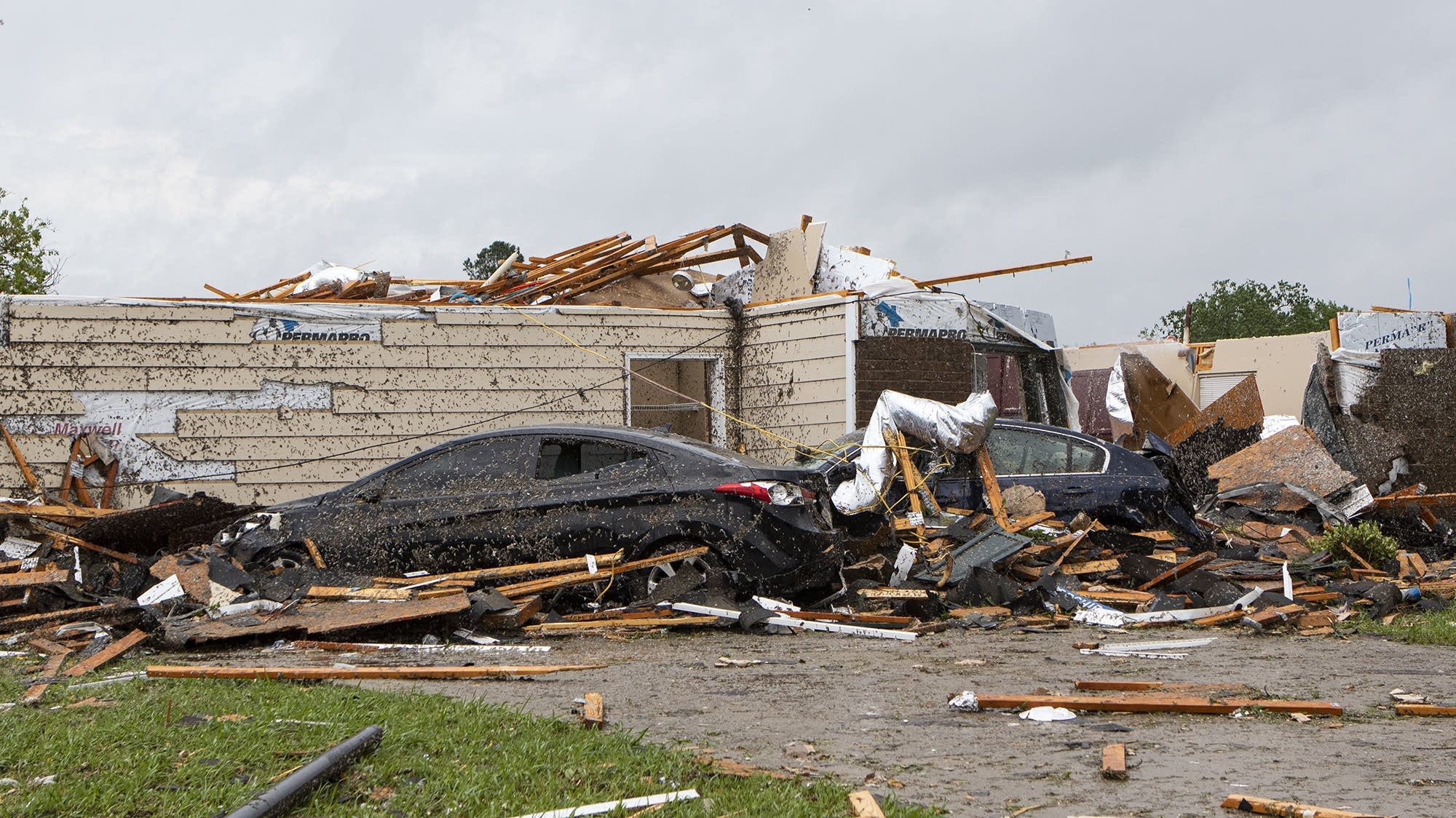 Easter storms sweep South, killing at least 19 people | MPR News