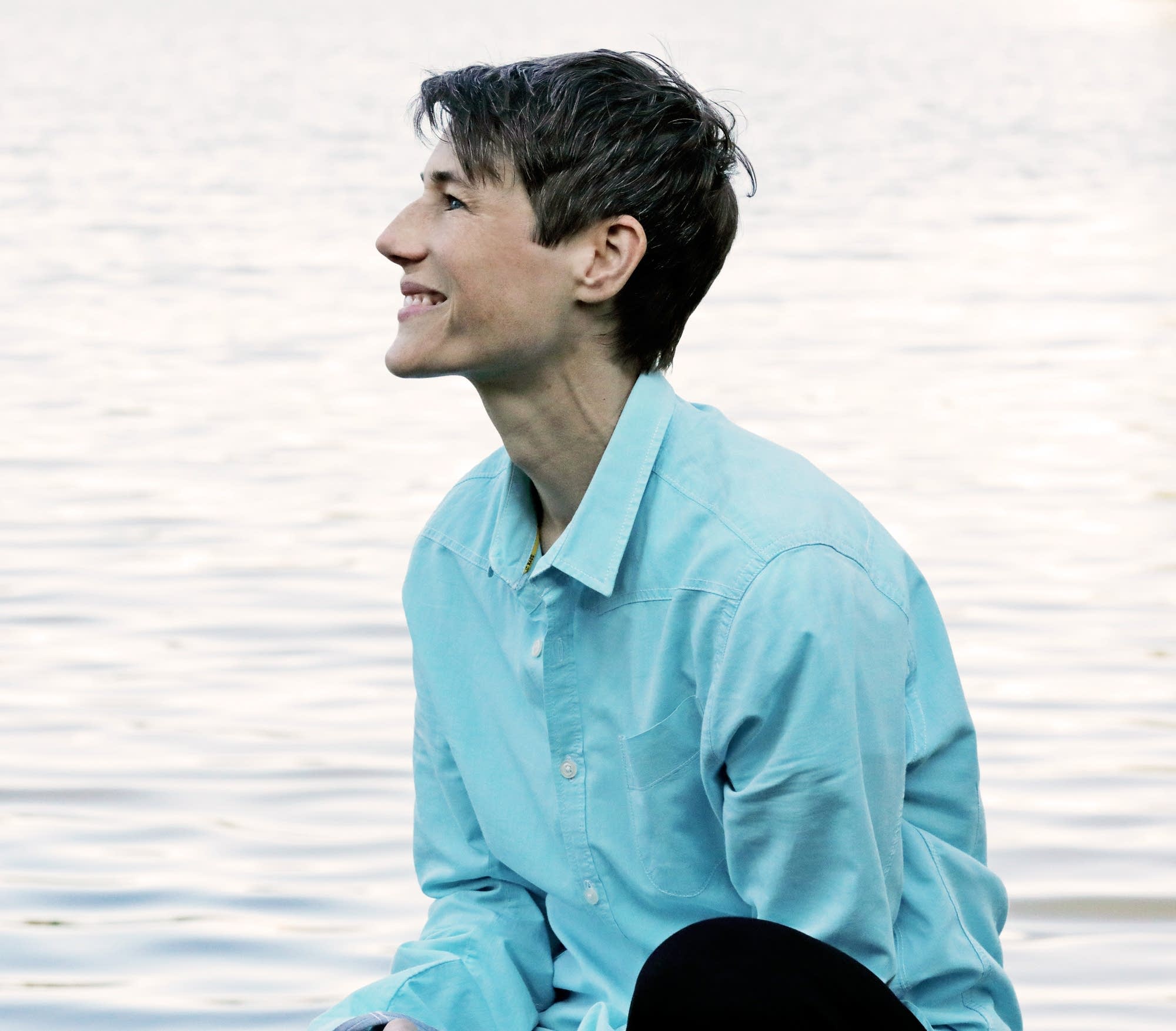 Ellis Delaney performs at Radio Heartland