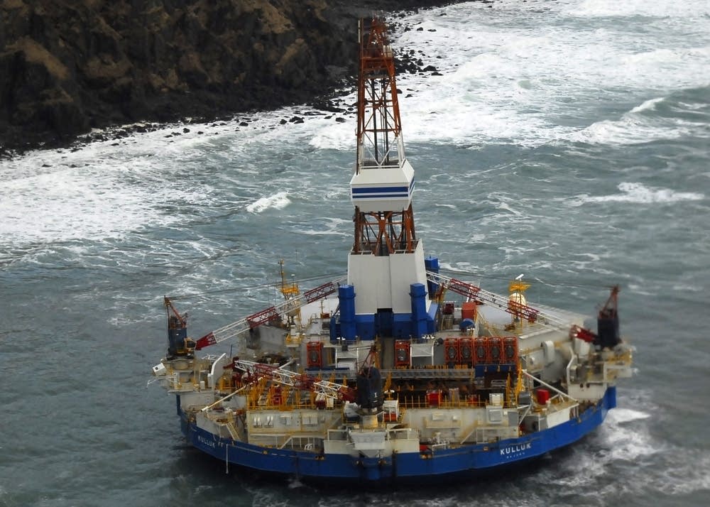 Alaskan oil drilling rig pulled off rocks | MPR News