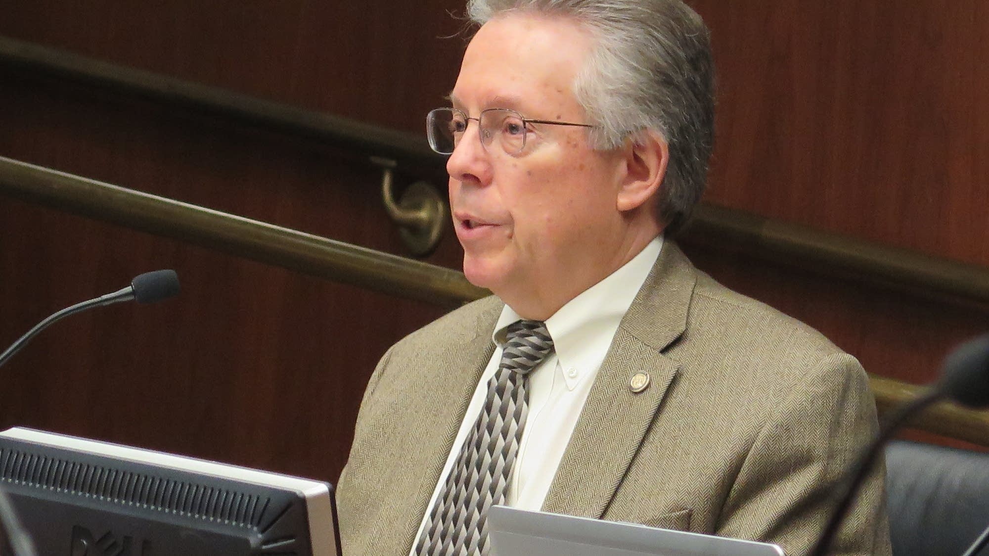 House panel debates lifting ban on bag bans | MPR News