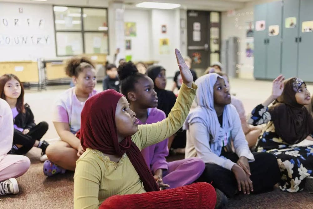 Burnsville music class includes songs familiar to Somali students