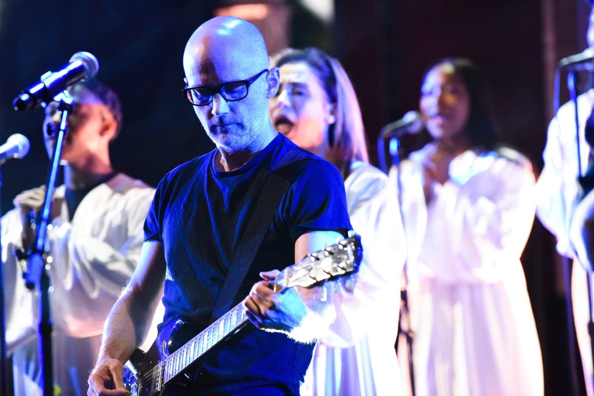 Music News: Moby selling every record he owns, for charity
