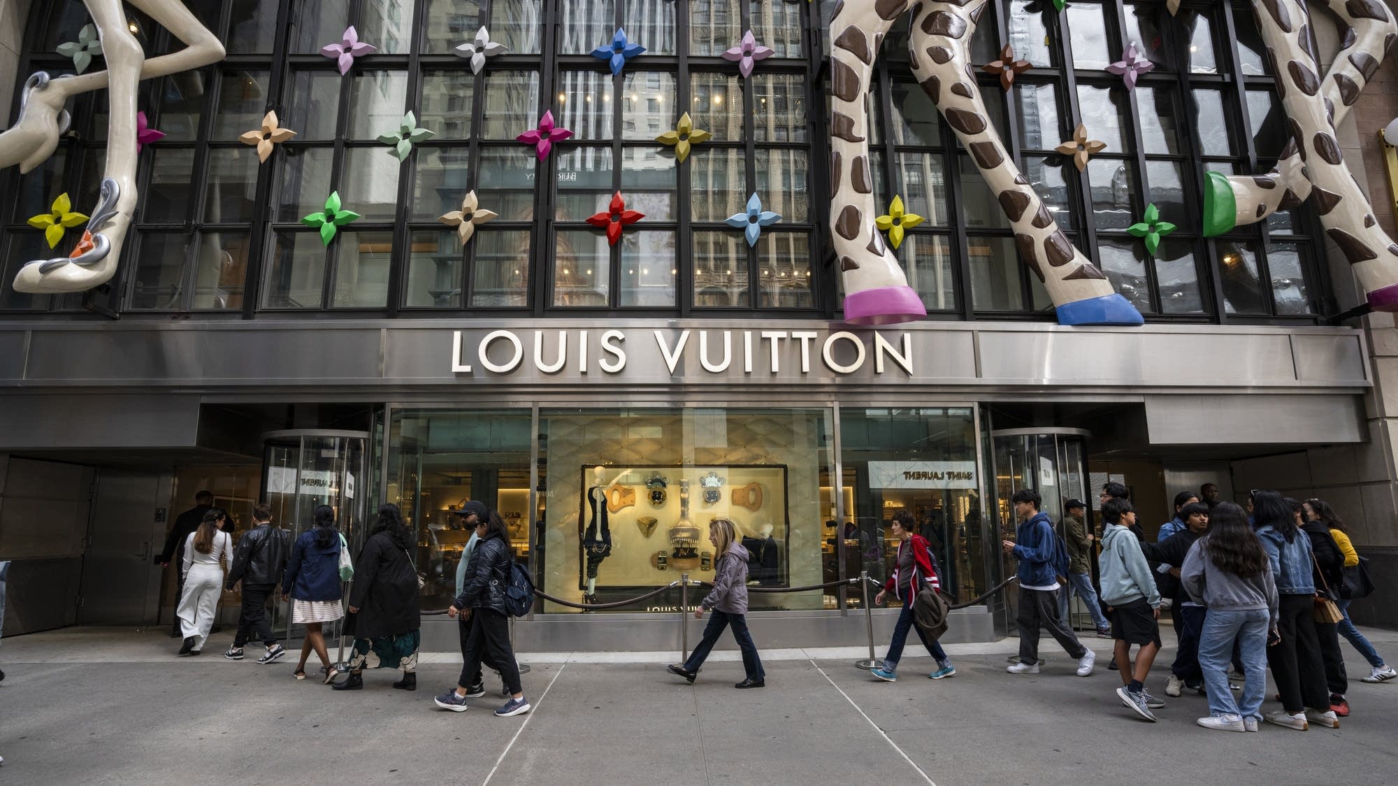 Why luxury retailers are expanding right now