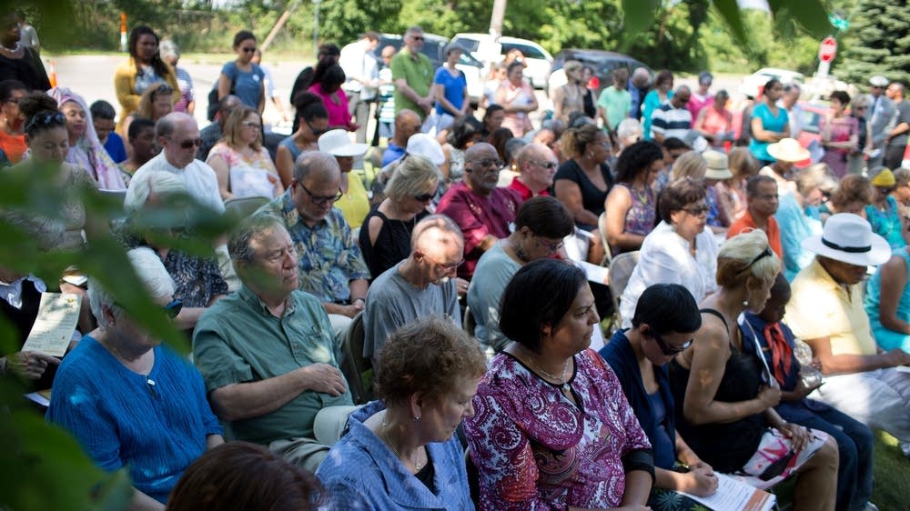 Friday Roundtable: Community building and healing, role models and more ...