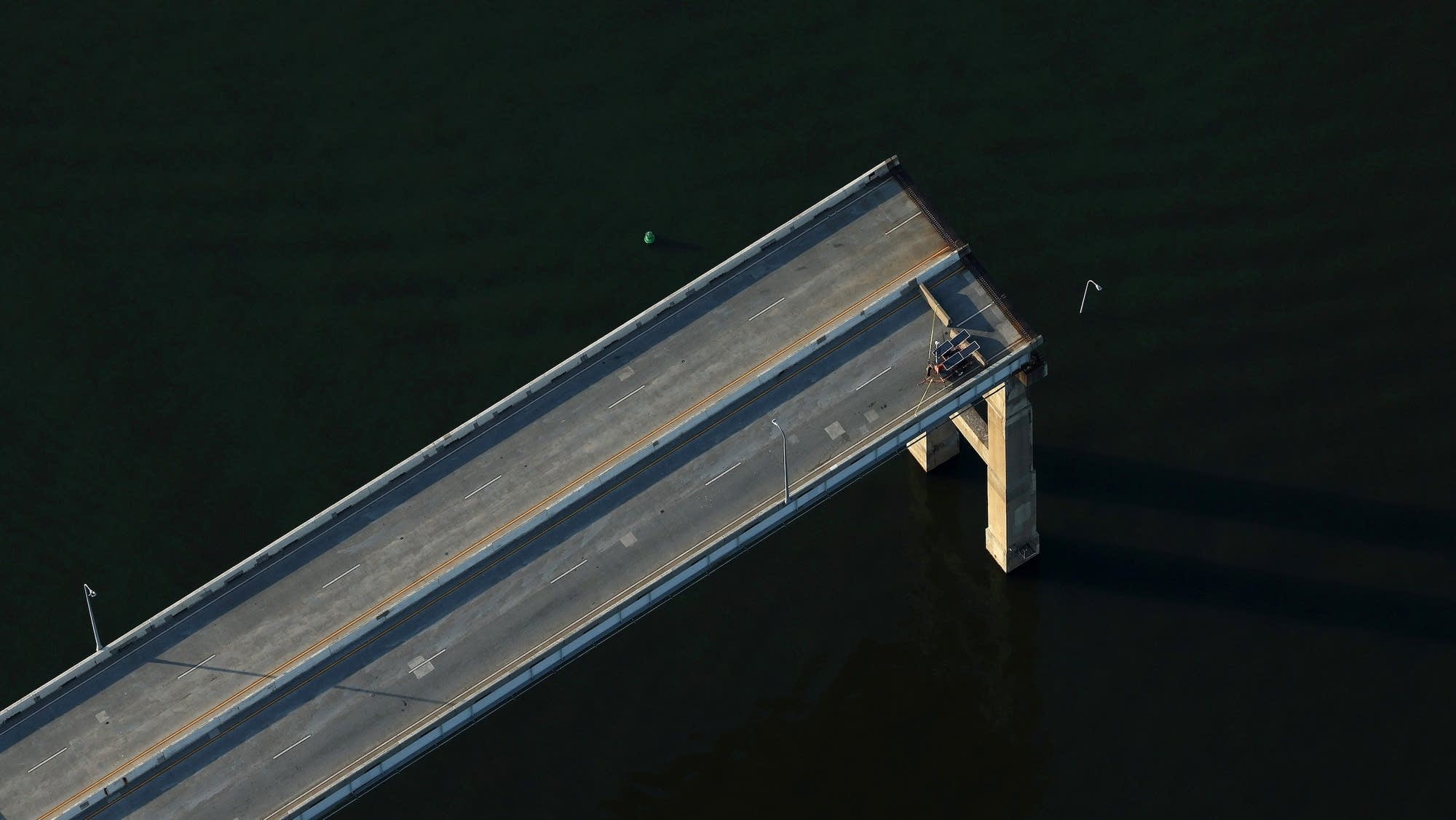 Baltimore bridge collapse snarls traffic, spurs experimentation ...