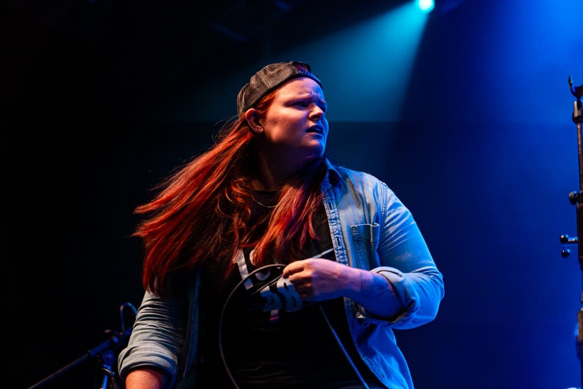 The Gig List for December 31: Mae Simpson; Cornbread Harris; Davina and ...