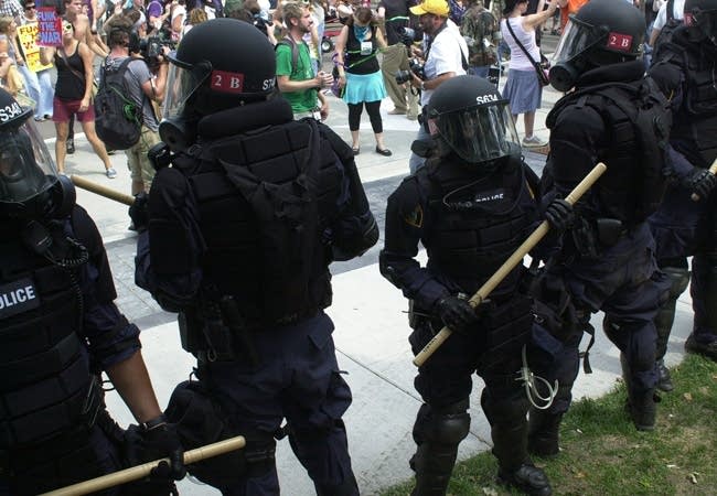 Slideshow: Anti-war protesters | Minnesota Public Radio News