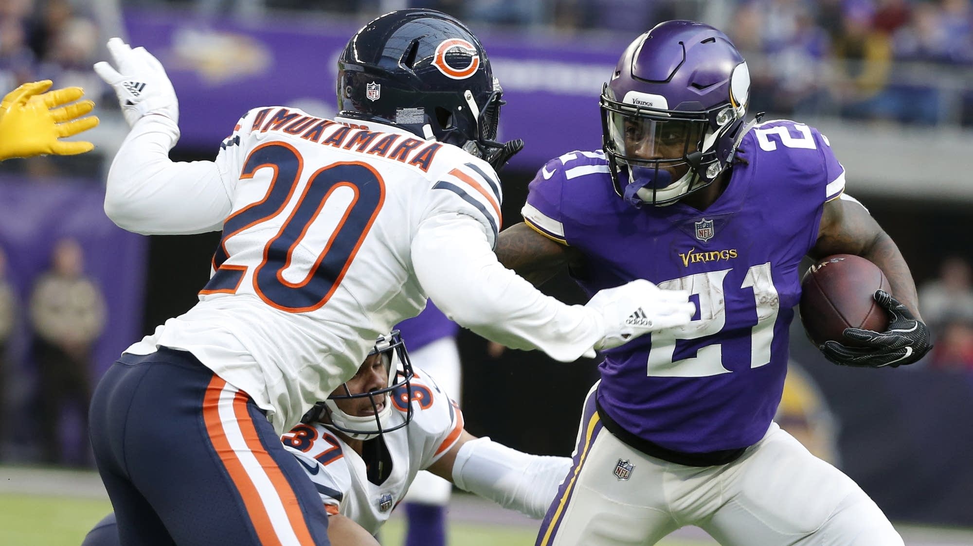 Vikings get to 13-3 for playoff bye by beating Bears 23-10 | MPR News