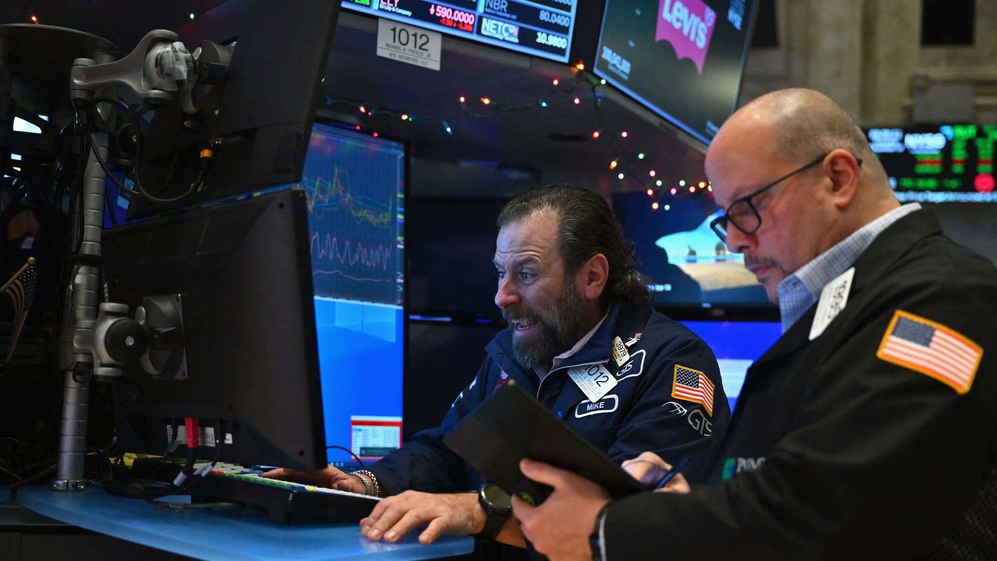 Risky stock market bets follow future rate cuts hint from Fed - Marketplace