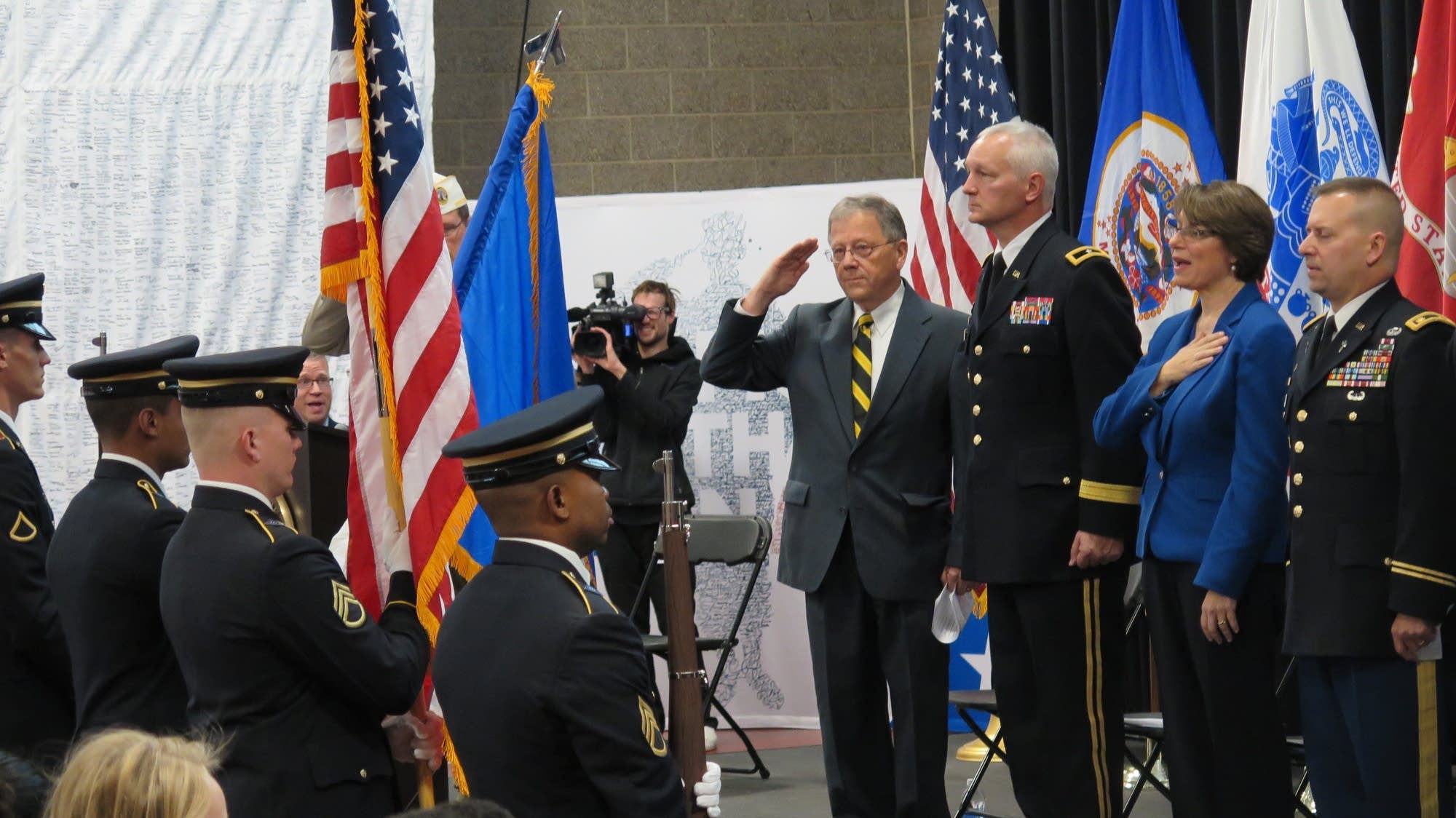 Military, political leaders pay tribute to veterans | MPR News