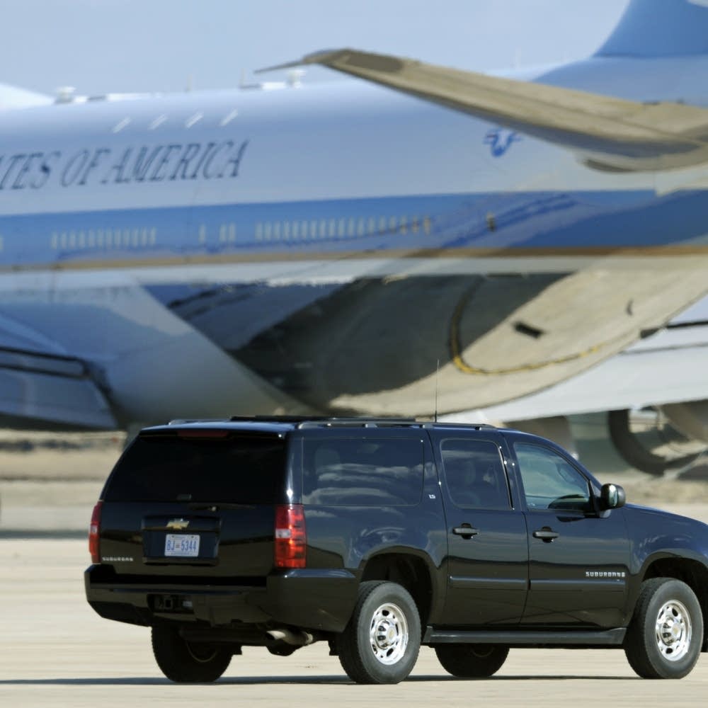 Secret Service Suburban