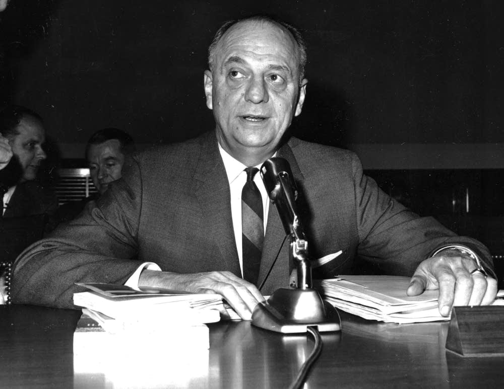 Historic smoking report marks 50th anniversary | MPR News