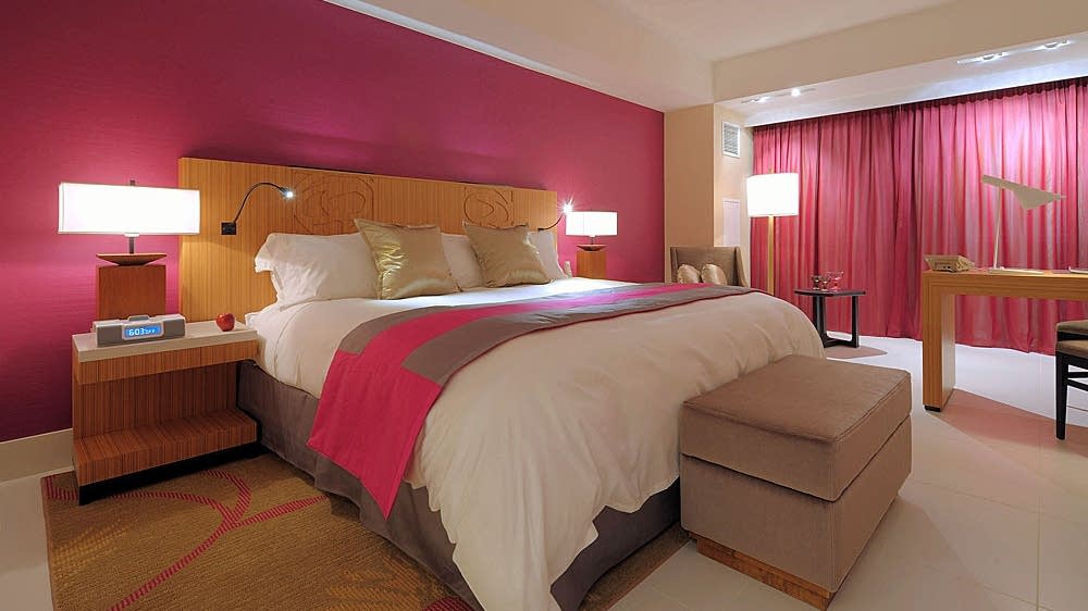 Radisson hotels to get $1.5 billion facelift | MPR News