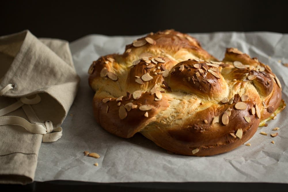 Appetites: How to make (and braid) Christmas bread like a pro ...