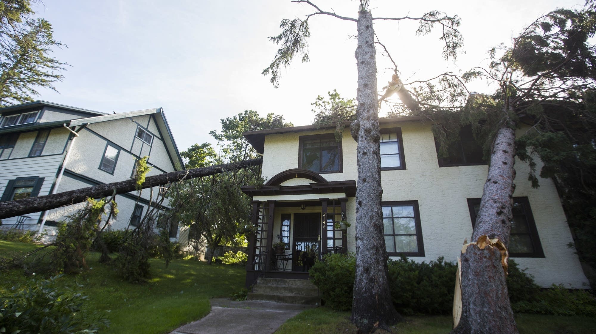 Thousands in Duluth still without power after storm | MPR News